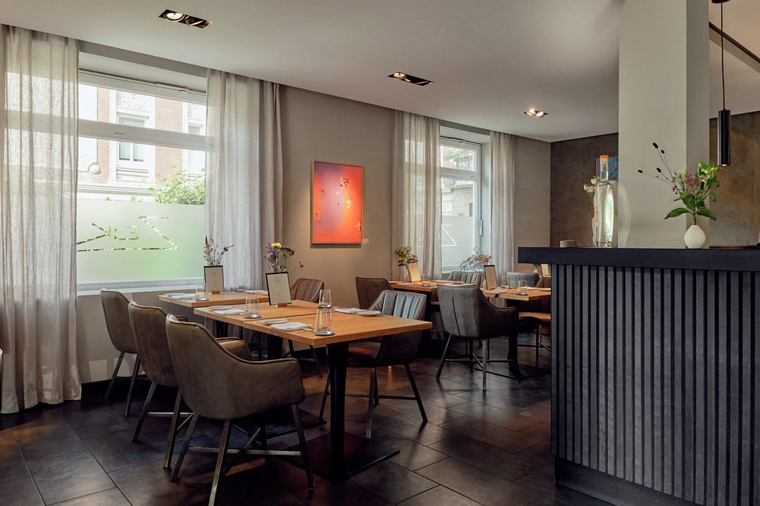 Schönes Restaurant in Hamburg Ambiente und Sterneküche im Zeik entdecken